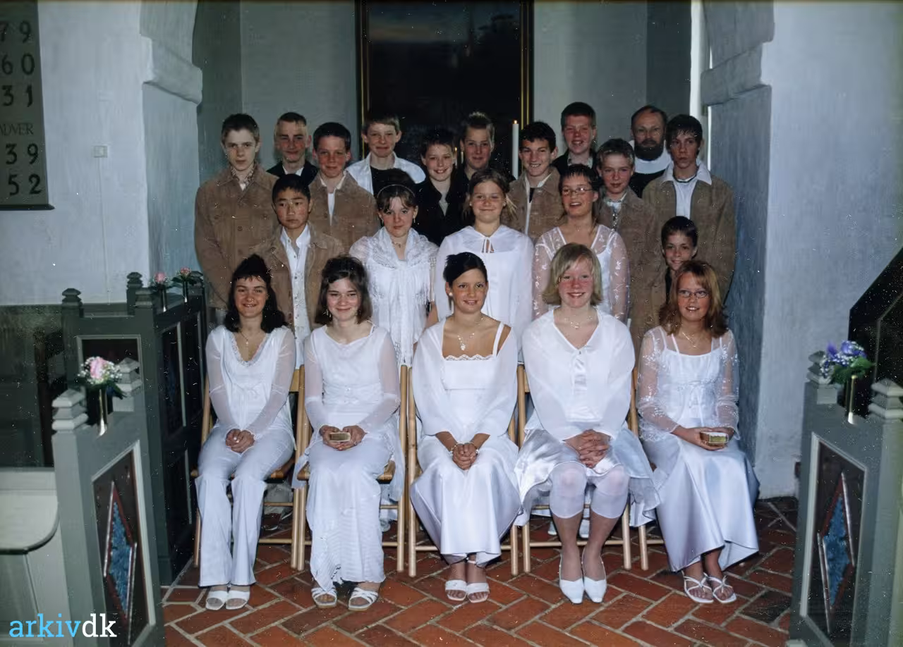 arkiv.dk | Konfirmander 2004