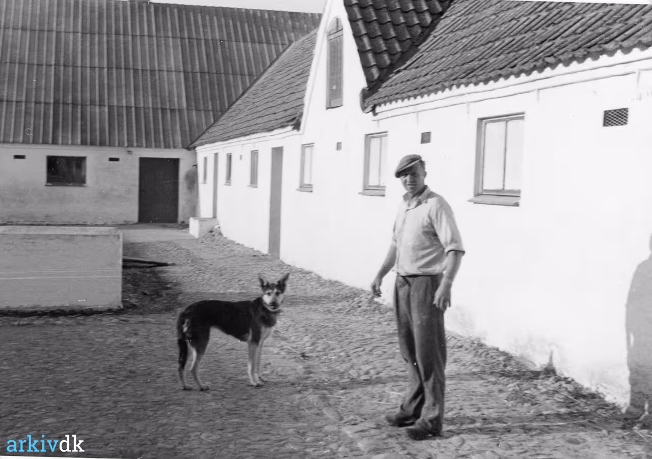 arkiv.dk | Gårdejer Niels Evald Nielsen, Mellem Sønderlund, Sønderlundsvej 32, Ulsted.