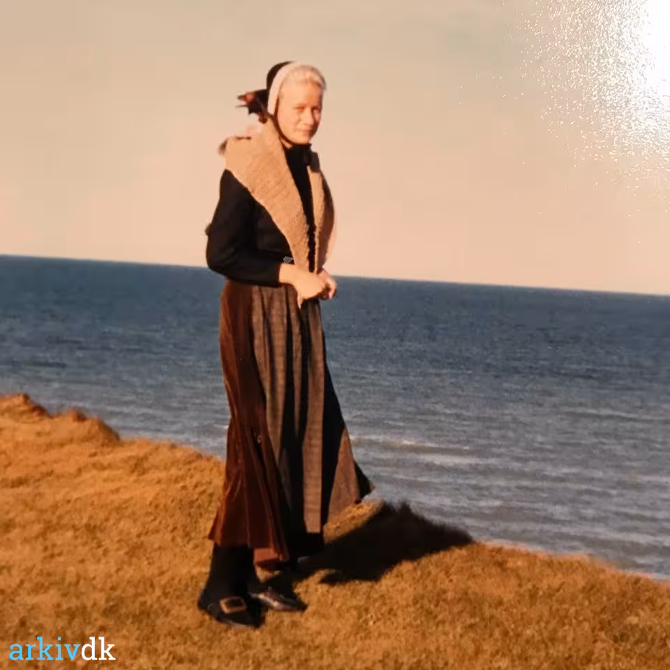 arkiv.dk | Anne-Mette Jensen ved Mårup kirke