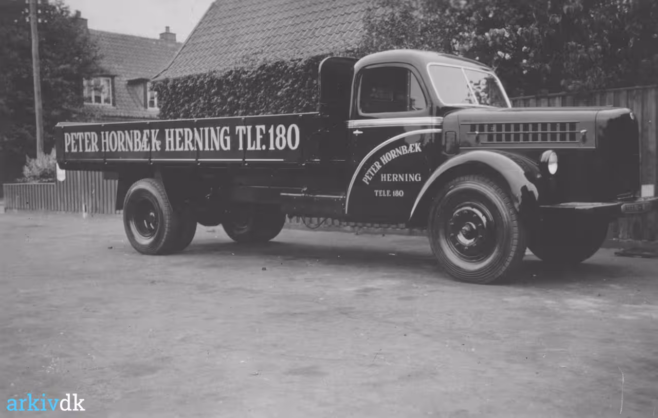 arkiv.dk | Lastbil fra vognmand Peter Hornbæk
