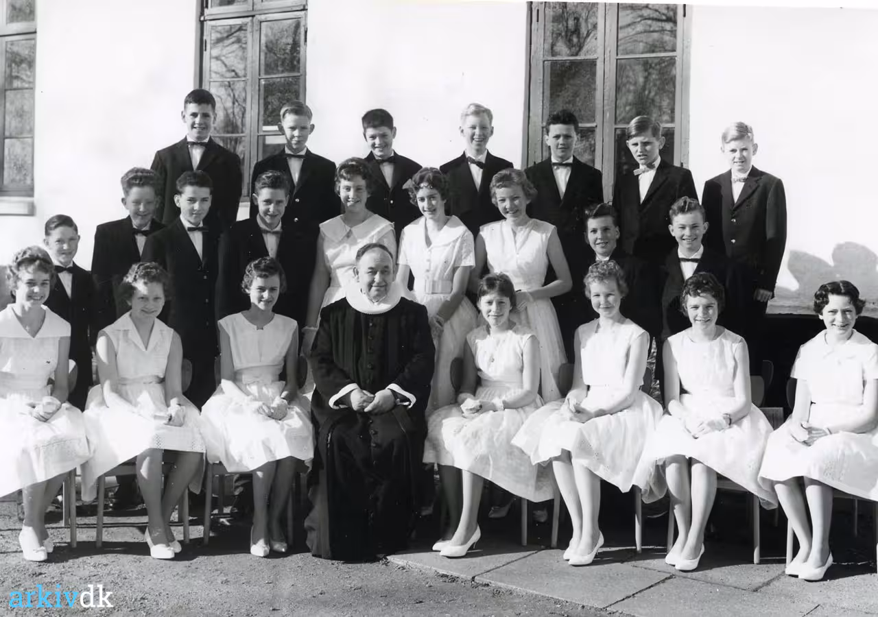 arkiv.dk | Konfirmander i Skodborg 1961