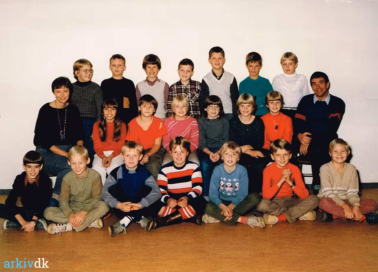 arkiv.dk | Hornslet Skole, klassebillede 4.a 1984/1985.