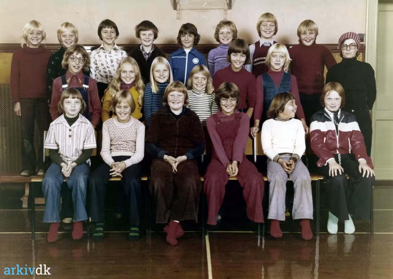 arkiv.dk | Tanderup skole. Klassebillede. 4. Kl. 1977-1978, Tanderup sogn
