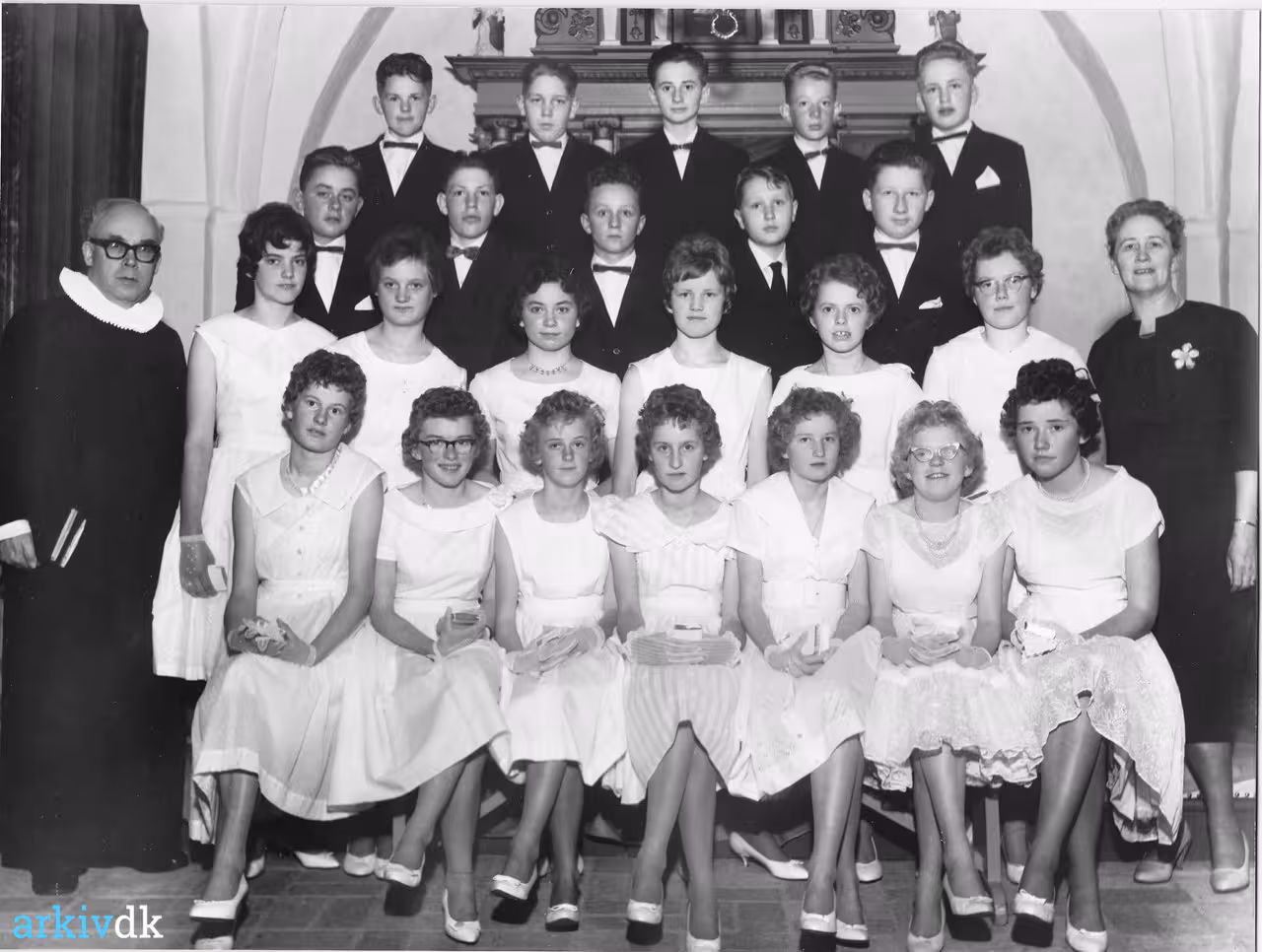 arkiv.dk | Konfirmandhold i Strandby 1960/61.