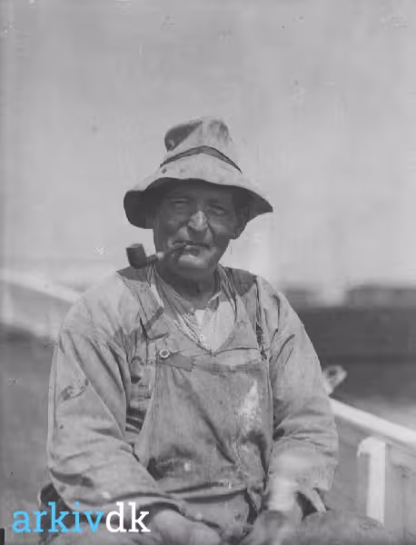 arkiv.dk | Karl Petersen, fisker. Gilleleje Hovedgade 25