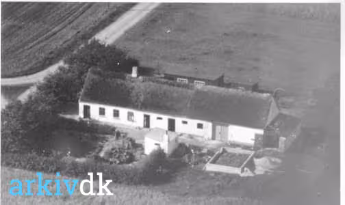 arkiv.dk | Ejendom, Præstegårdsvej, Biersted