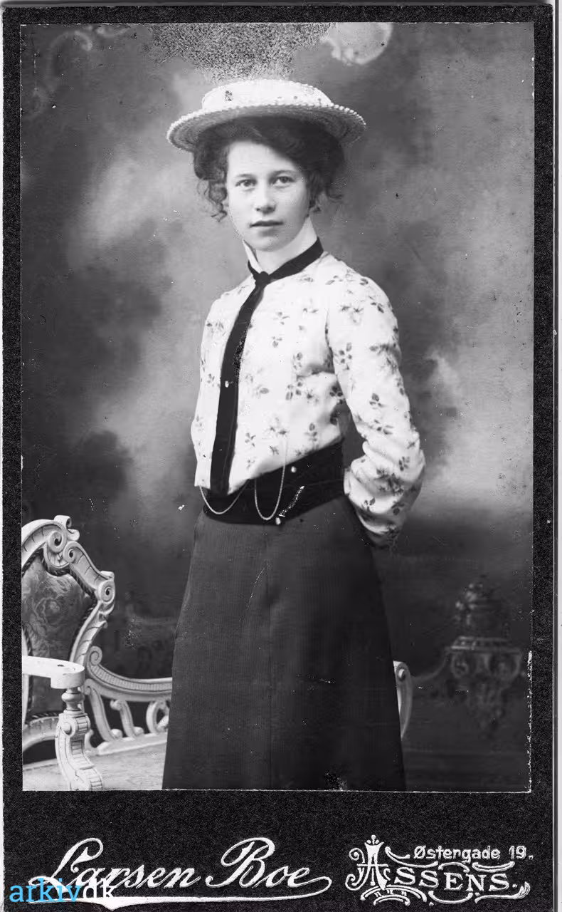 arkiv.dk | Fotografier fra 3 albums, som har har tilhørt en af fotograf Anna Nielsens søskende.