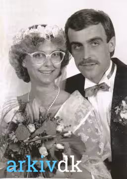 arkiv.dk | Brudebillede af Trine Aagaard og Morten Degn