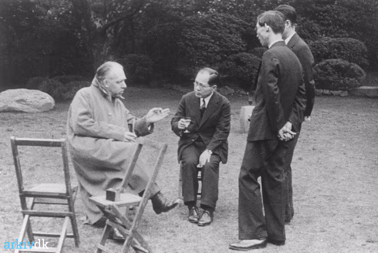 arkiv.dk | Niels Bohr at the home of Toshio Takamine.