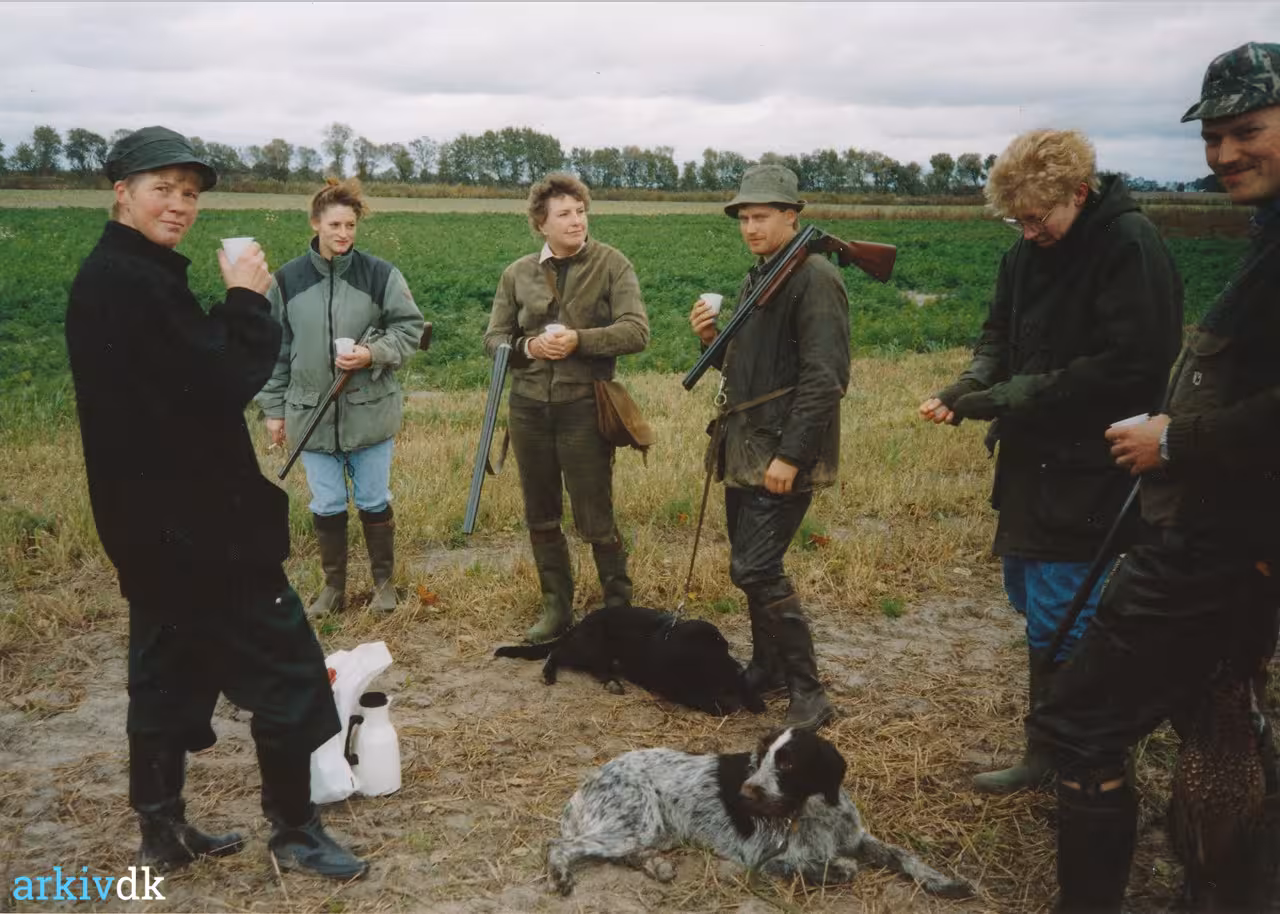 arkiv.dk | Jagtselskab,Østergård Svinø,