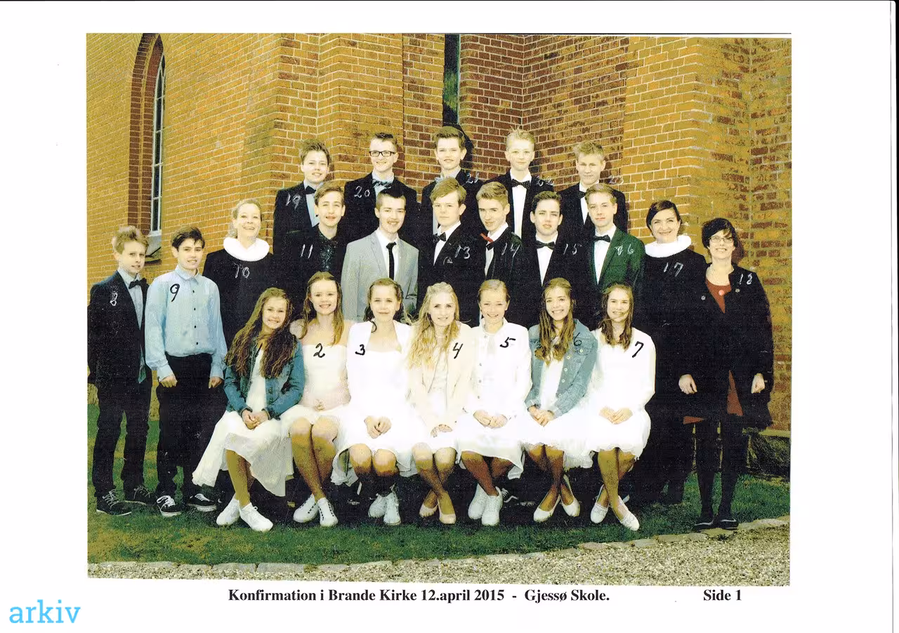 arkiv.dk | 2015 Konfirmation i Brande Kirke - Gjessø Skole