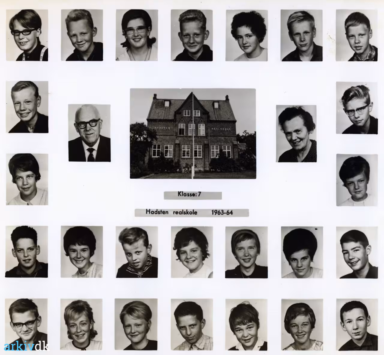 arkiv.dk | Hadsten Realskole - elevfoto - 7. klasse - 1963-1964