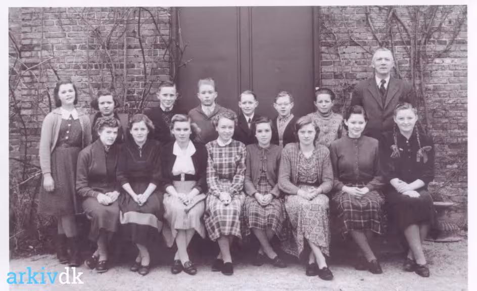 arkiv.dk | Konfirmander fra Dannemare og Tillitse Kirker. 1954.