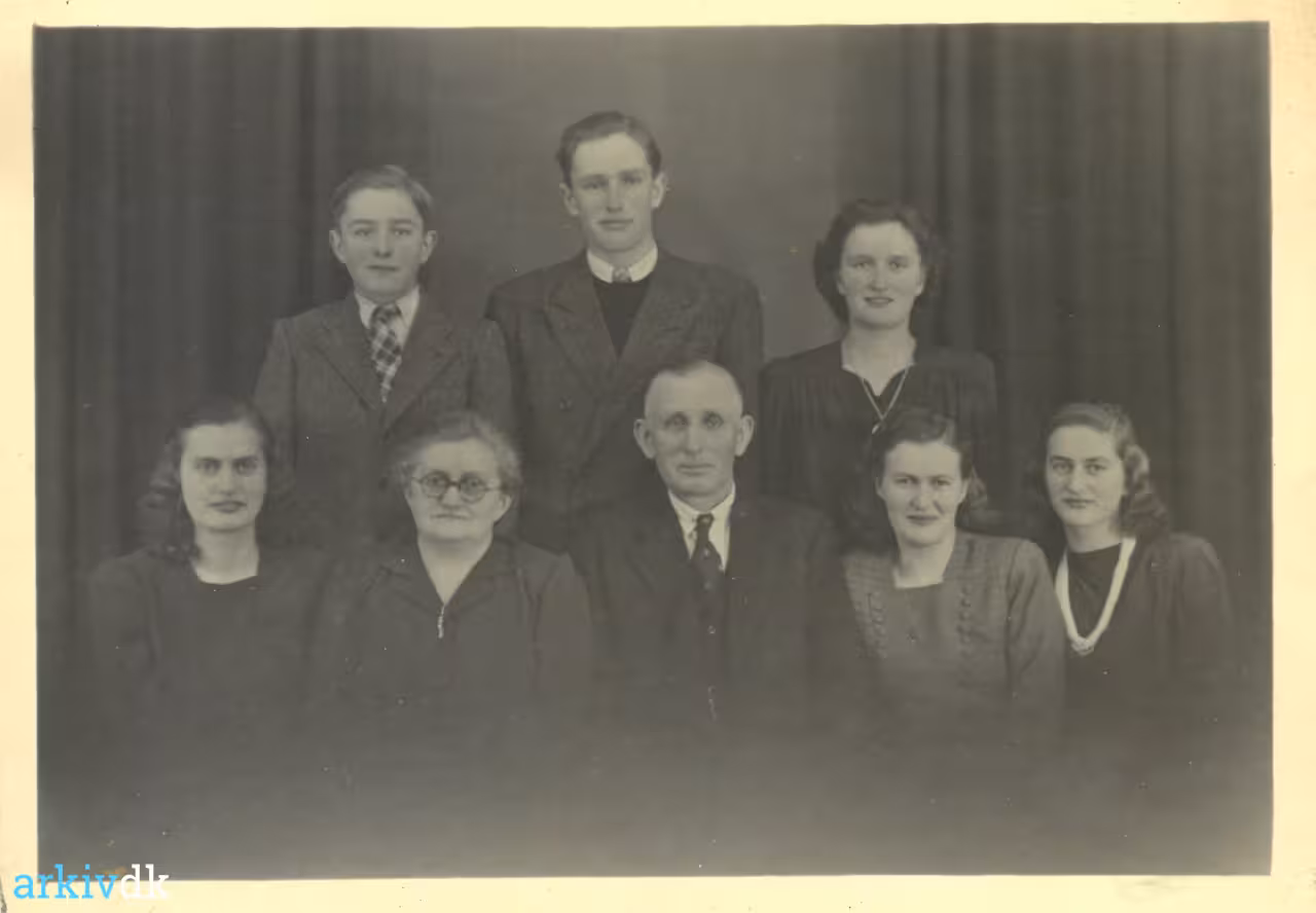 arkiv.dk | Familien Hjelm, Gudum