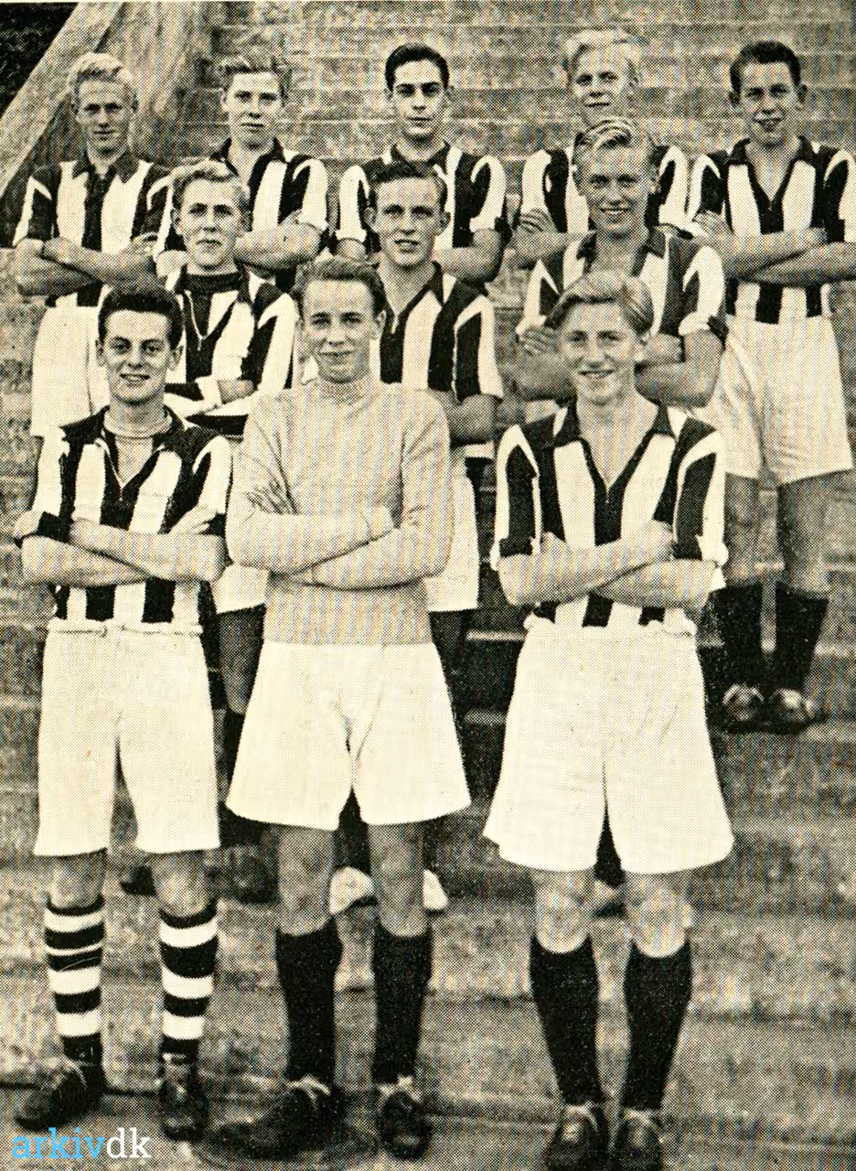 arkiv.dk | Aalborg Boldspilklub (AaB). Fodbold. Jyske mestre for ynglinge. Sæson 1948-1949.