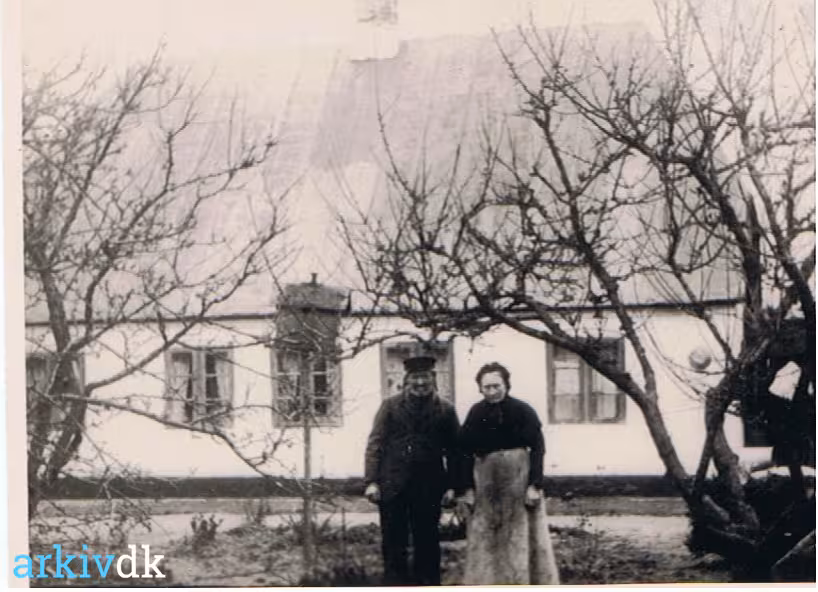 arkiv.dk | Fiskehandler Valdemar Olsen og frue