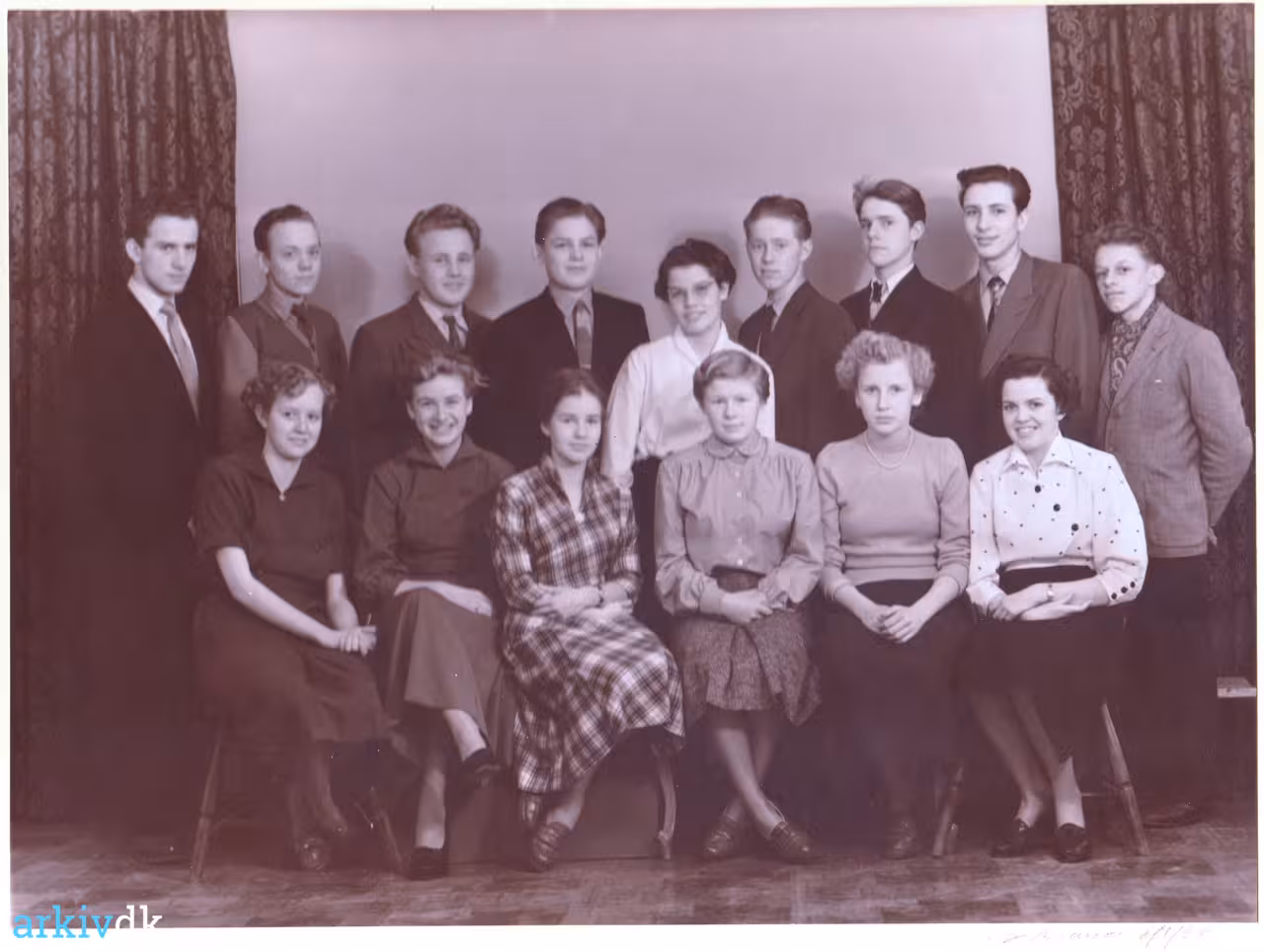 arkiv.dk | Kalundborg Mellem- og Realskole Dimittender RC 1954