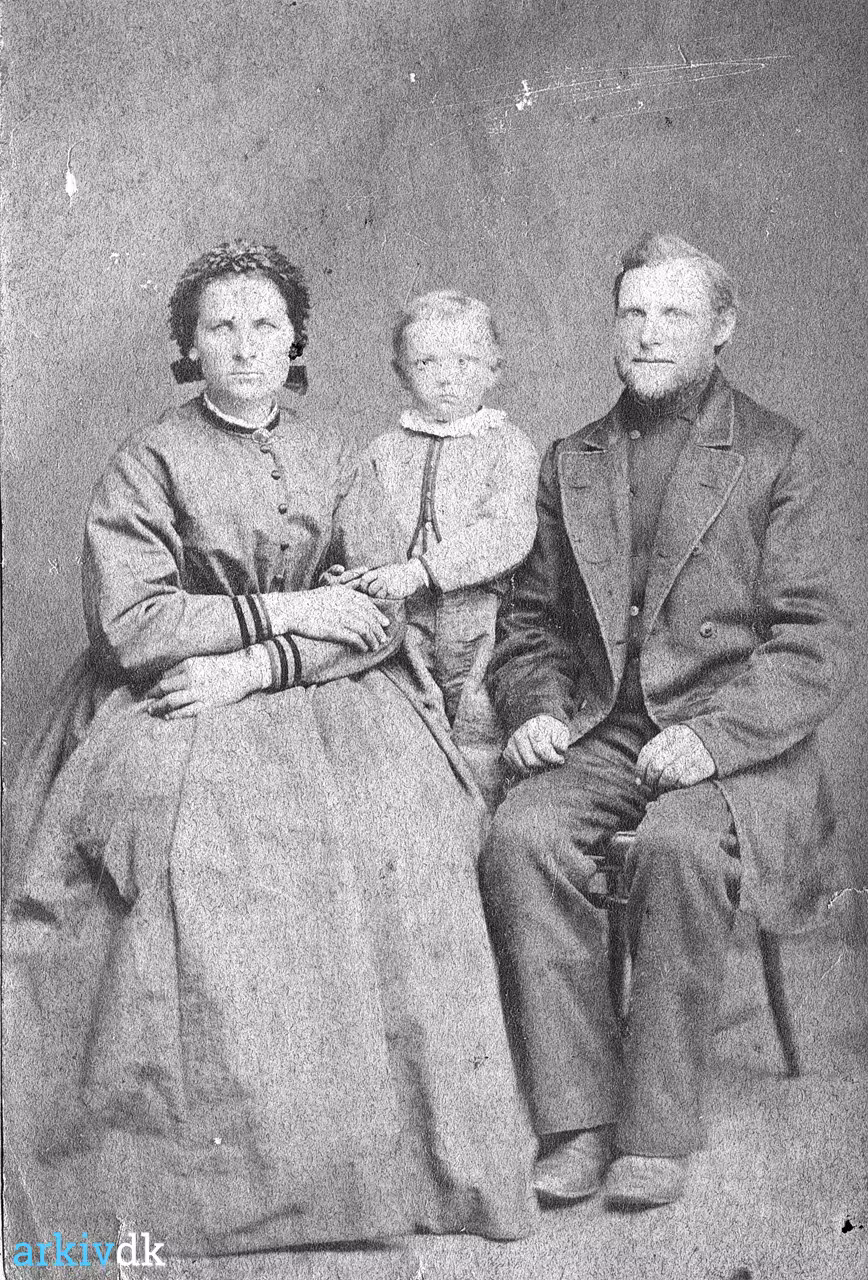 arkiv.dk | Portræt: Familien Anders Pedersen, Gødvad