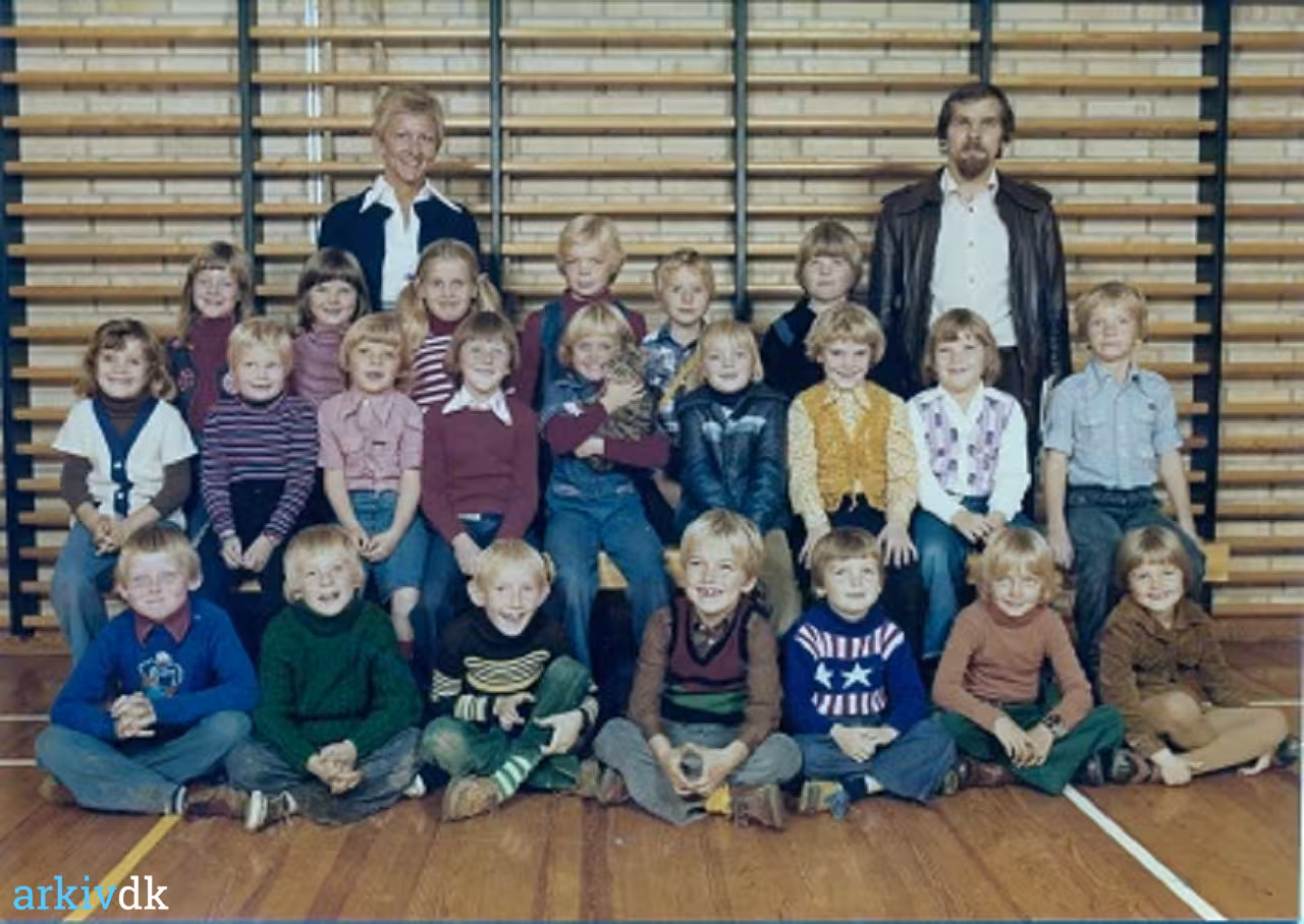 arkiv.dk | 1. klasse 1977 Frejlev skole