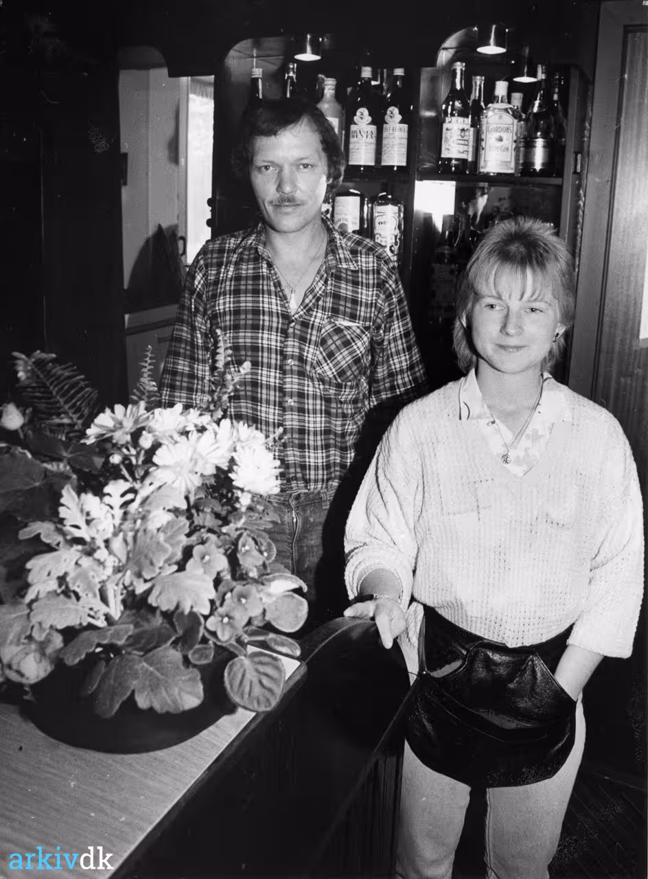 arkiv.dk | Åbning af Den gyldne Handske, Vesterbrogade 47, Vejle, 1986
