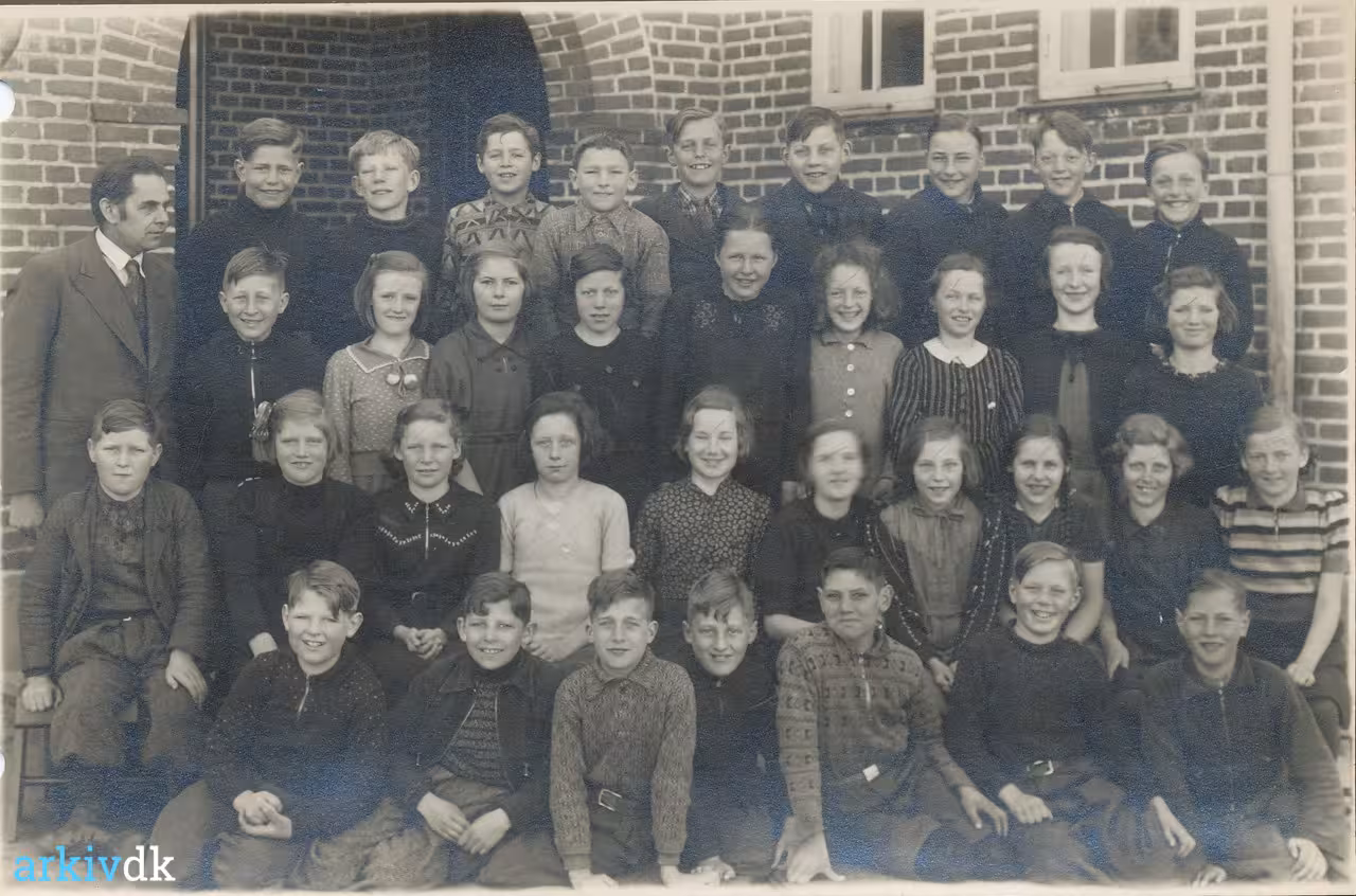 arkiv.dk | 5. klasse, ca. 1939, Rødding Skole