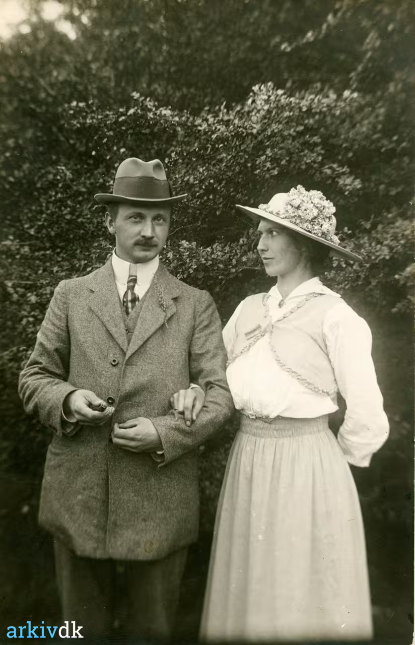 arkiv.dk | Apotekerparret Jes Chr. Anton Marius Nielsen og Johanne Vilhelmine Nielsen