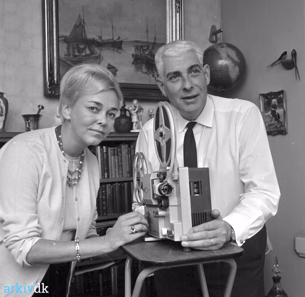 arkiv.dk | Læge Svend Toft vendt hjem fra Afrika, 1967