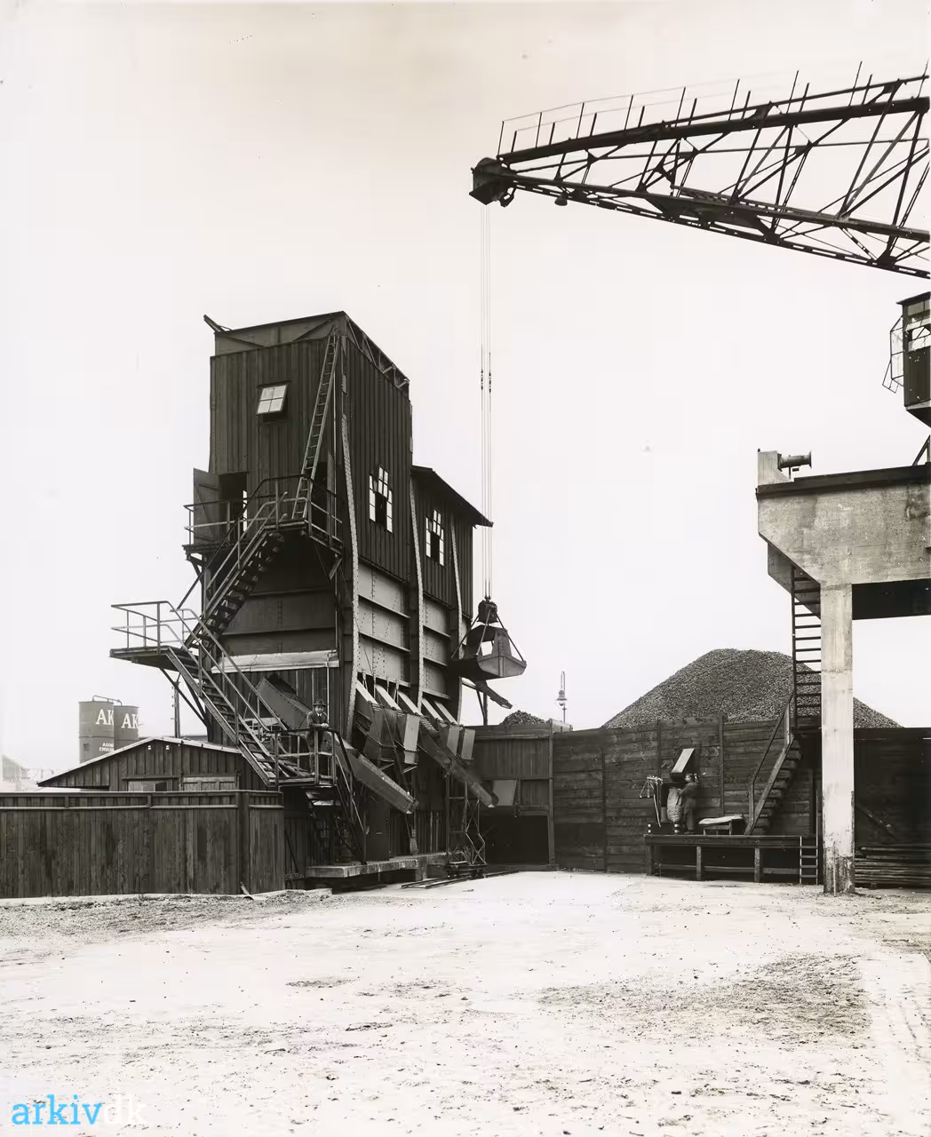 arkiv.dk | Vejle Gasværks kulsilo, ca. 1935