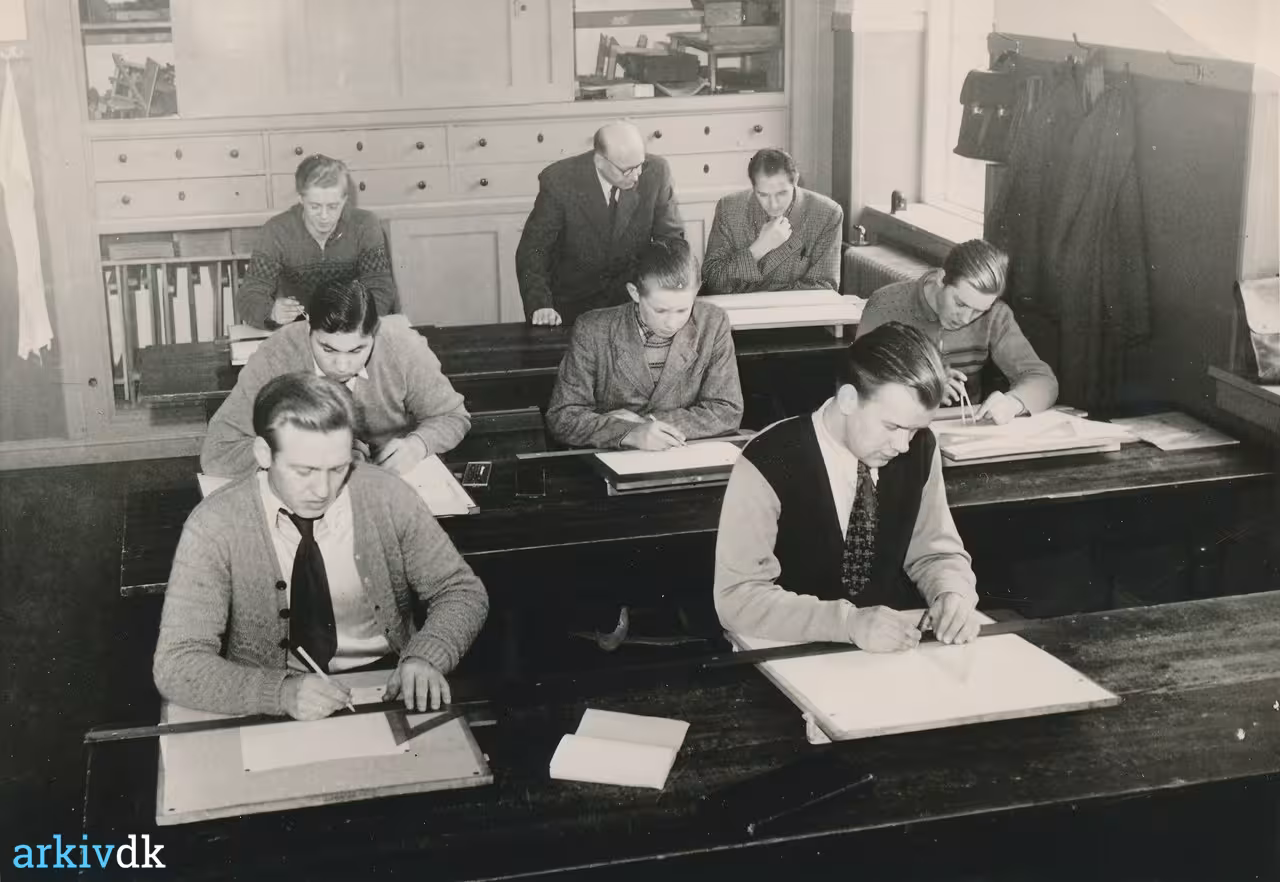 arkiv.dk | Klasselokale på Herning Tekniske Skole