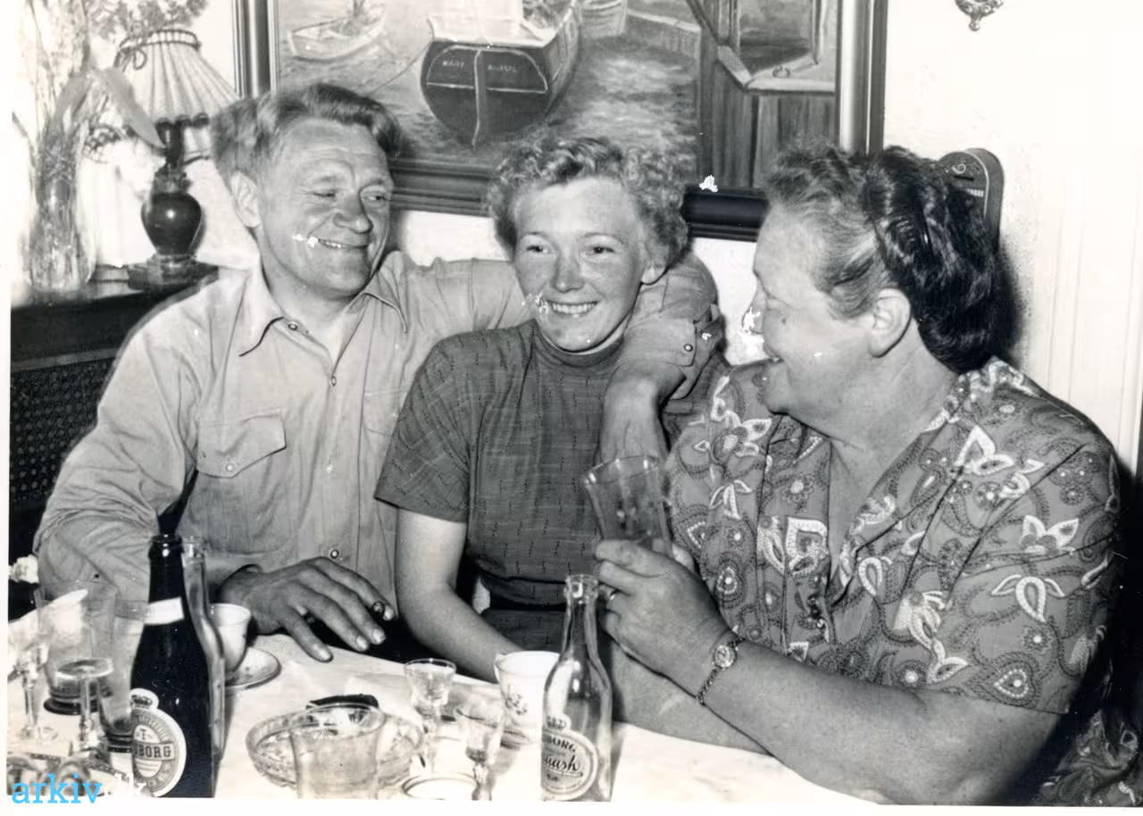 arkiv.dk | Carl Johan Rasmussen, Ella Christensen og Dagny Abildgaard ...