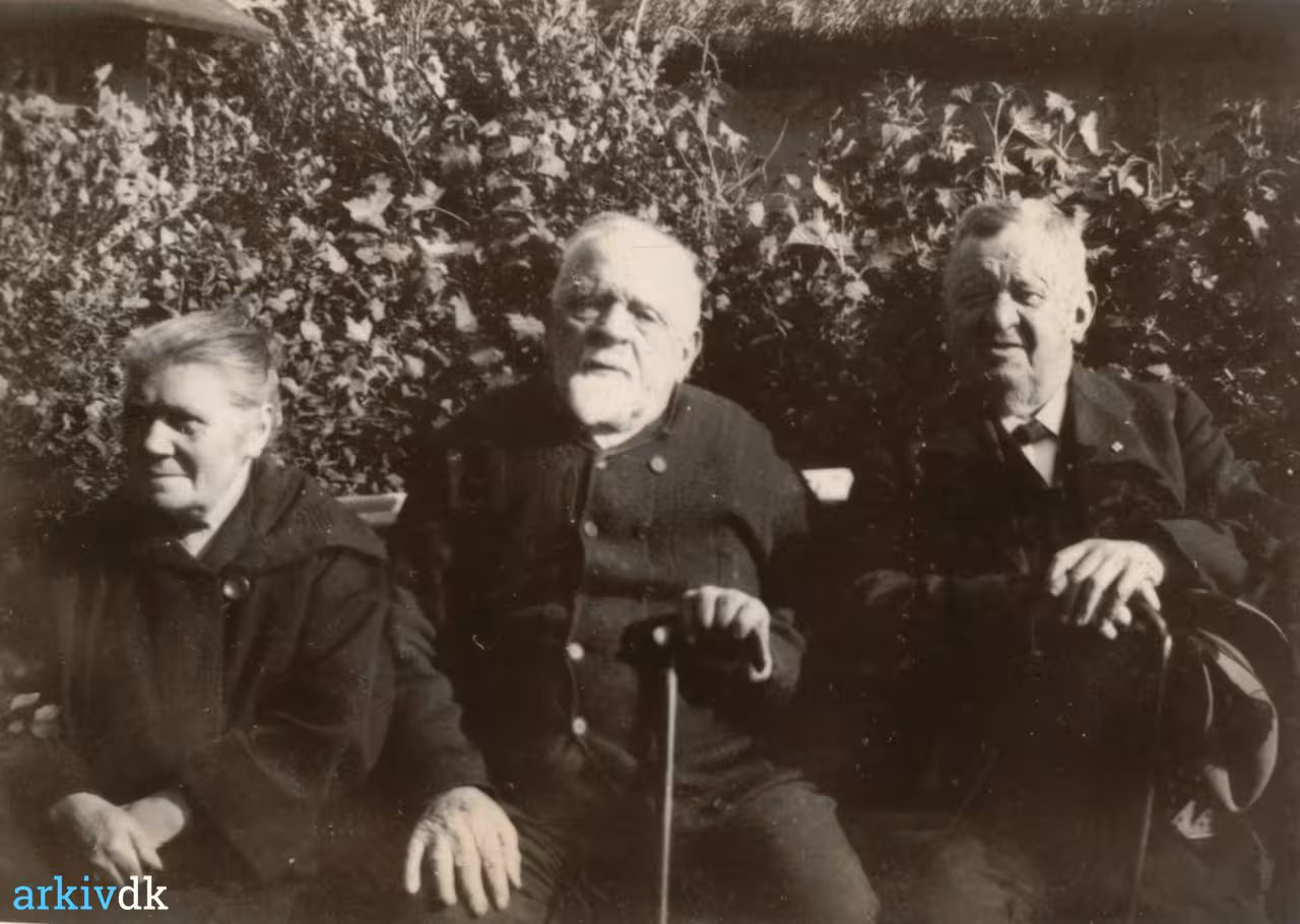 arkiv.dk | Persongruppe Galten: NN, Knud Nielsen, NN.