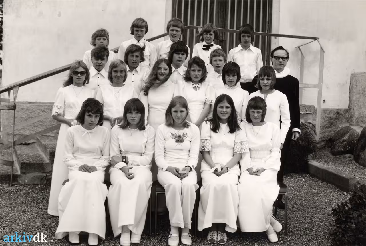 arkiv.dk | Konfirmation i Kalvehave - 1973/74