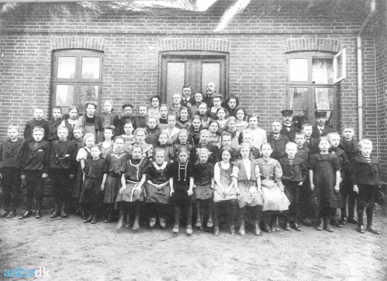 arkiv.dk | Galten Hovedskole, Nørregade 33, Galten ca. 1910