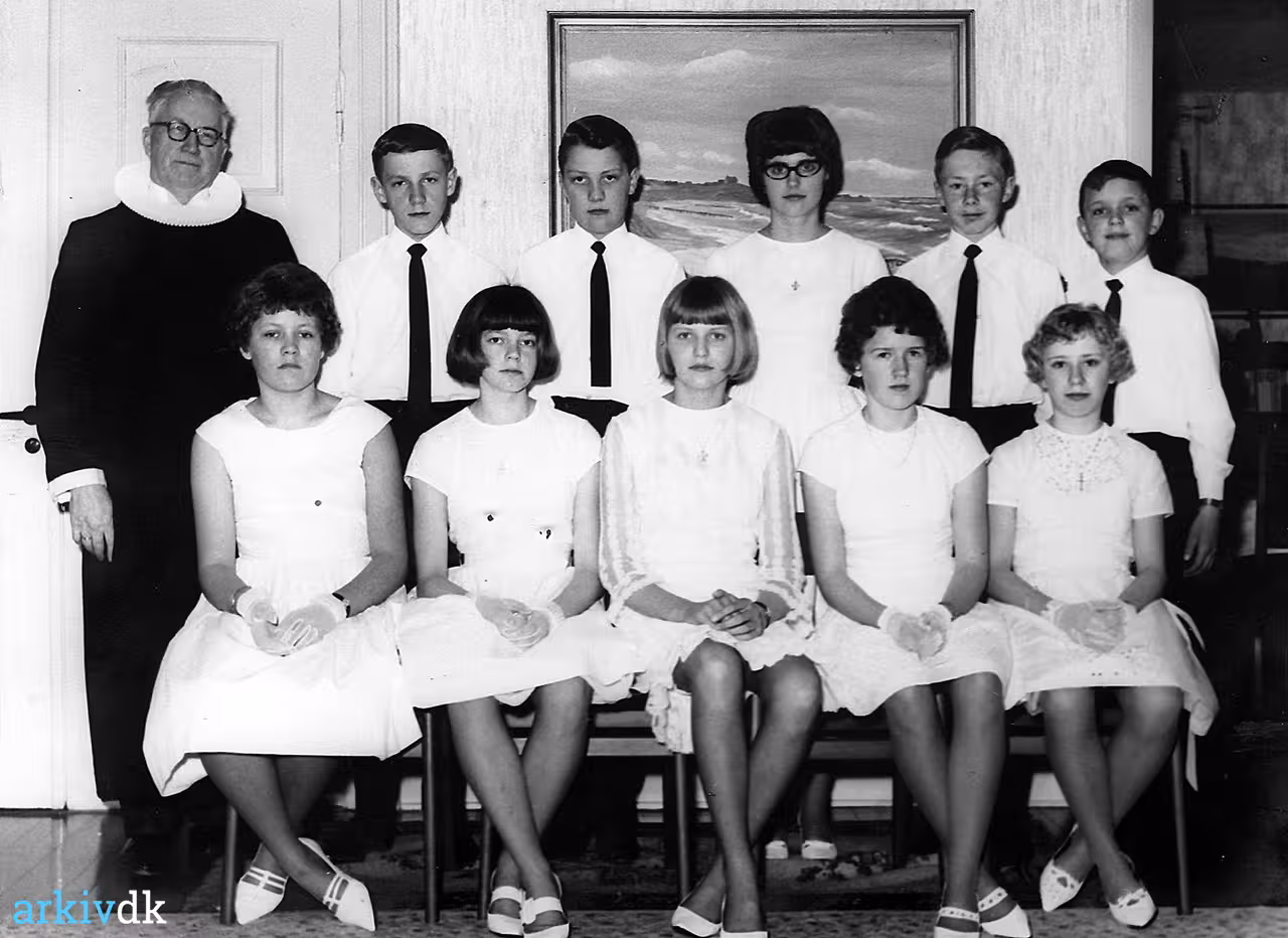arkiv.dk | Konfirmander i Tørring 1966.