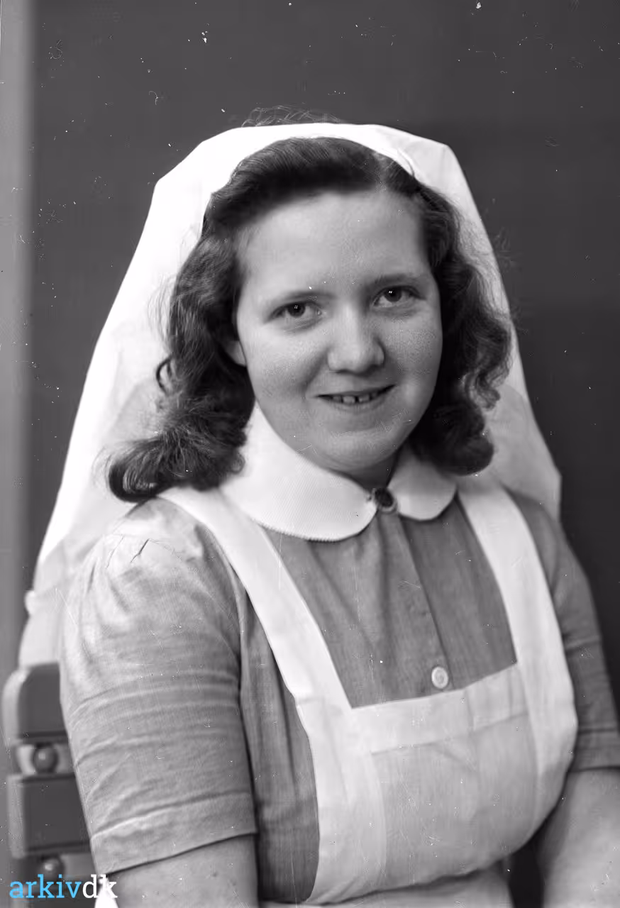 arkiv.dk | Børneplejerske, Inger Fogh, Spædbørnshjemmet.