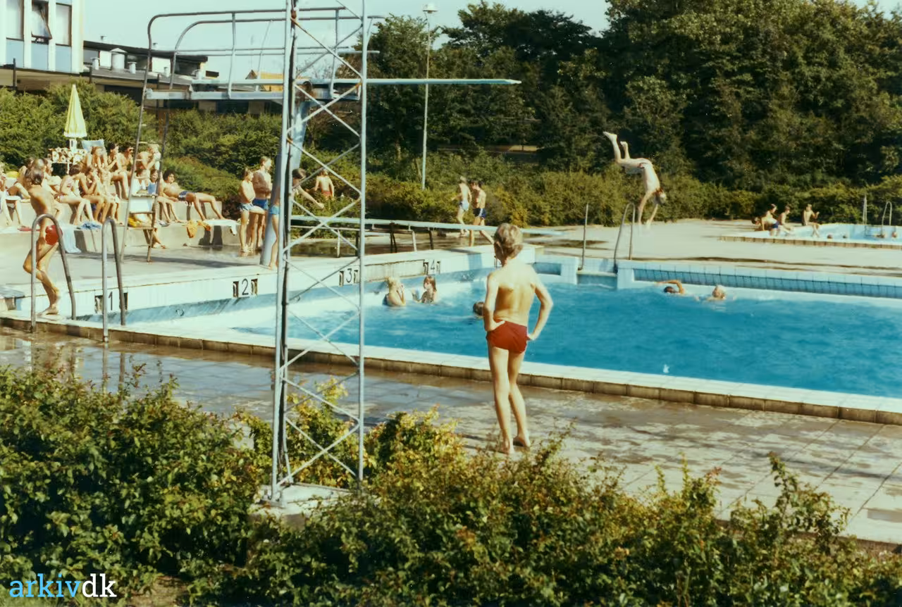 arkiv.dk | Vojens Friluftsbad på Stadionalle