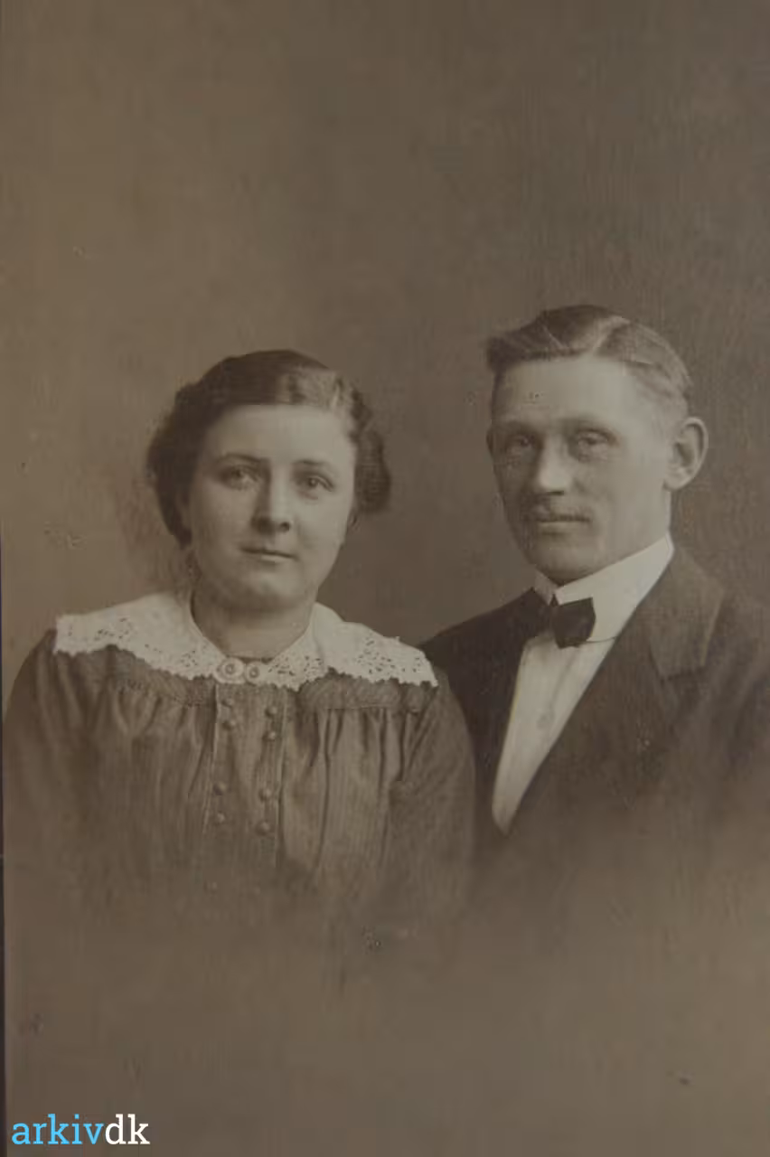 arkiv.dk | Caroline og Jørgen Peter Thorvald Andersen, Pilegård, Lodshusvej 6, Skælskør