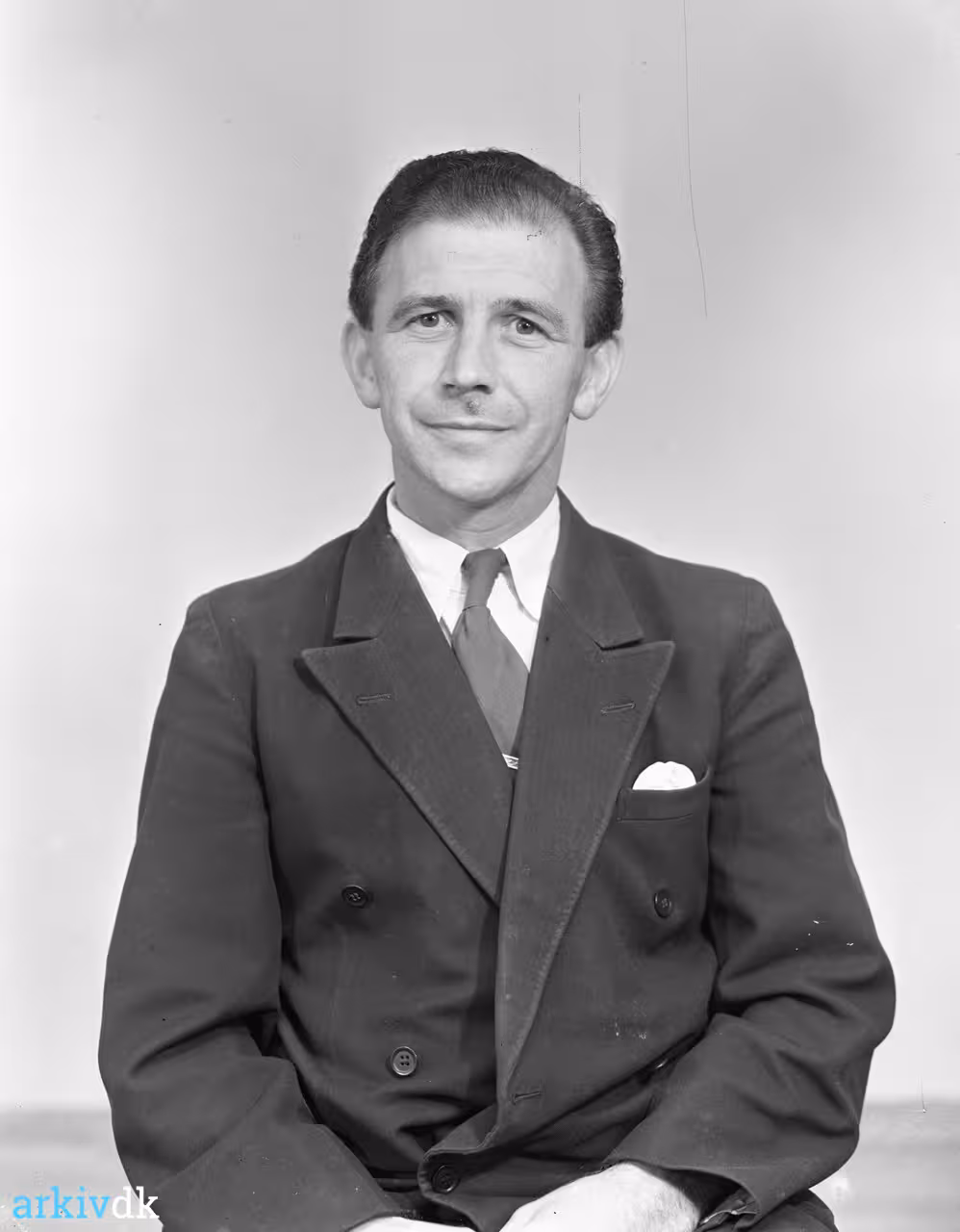 arkiv.dk | Viggo Mølgaard Madsen, Knebel