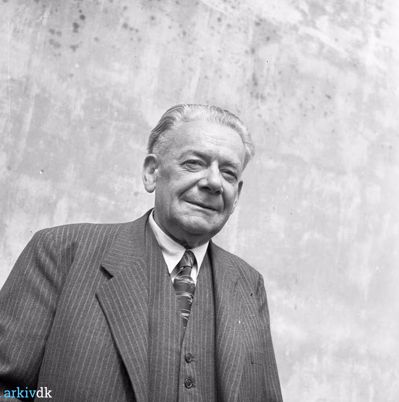 arkiv.dk | Malermester Marius Nielsen Rau (1890-1974), Havnegade 14, Vejle, ca. 1960