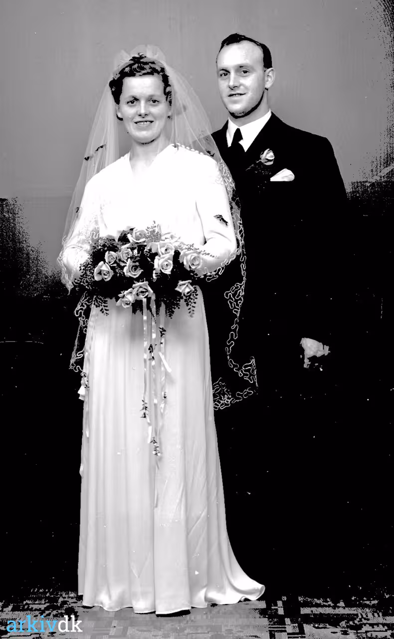 arkiv.dk | Thora Sunesen, Tørring og Mejerist Arne Jørgensen Berg, Hørning