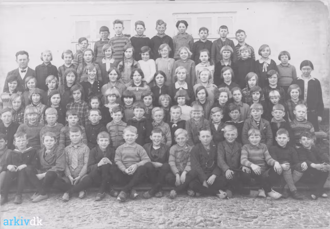 arkiv.dk | Bjergby Skole - elevhold