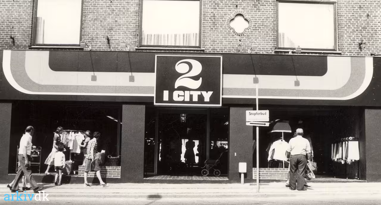 arkiv.dk | Tøjforretningen 2 i City, Hadsund