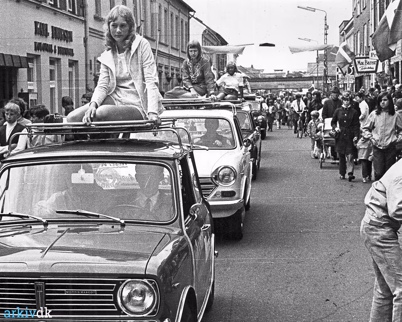 arkiv.dk | Byfest i Østergade, Vamdrup ca. 1978.