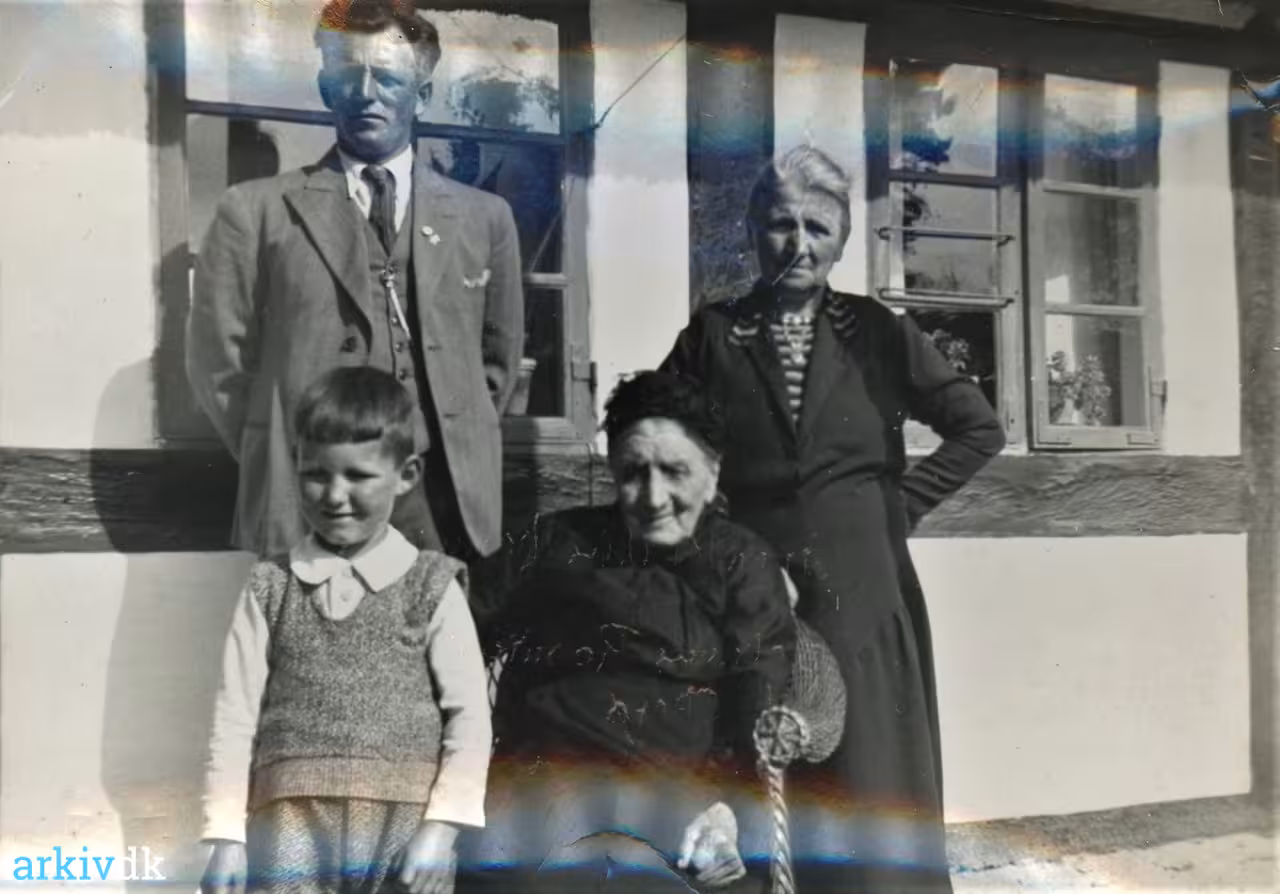 arkiv.dk | Hansen Karl Johan, Rasmussen Anne Kirstine, Rasmussen Johanne, Hansen Evald Børge