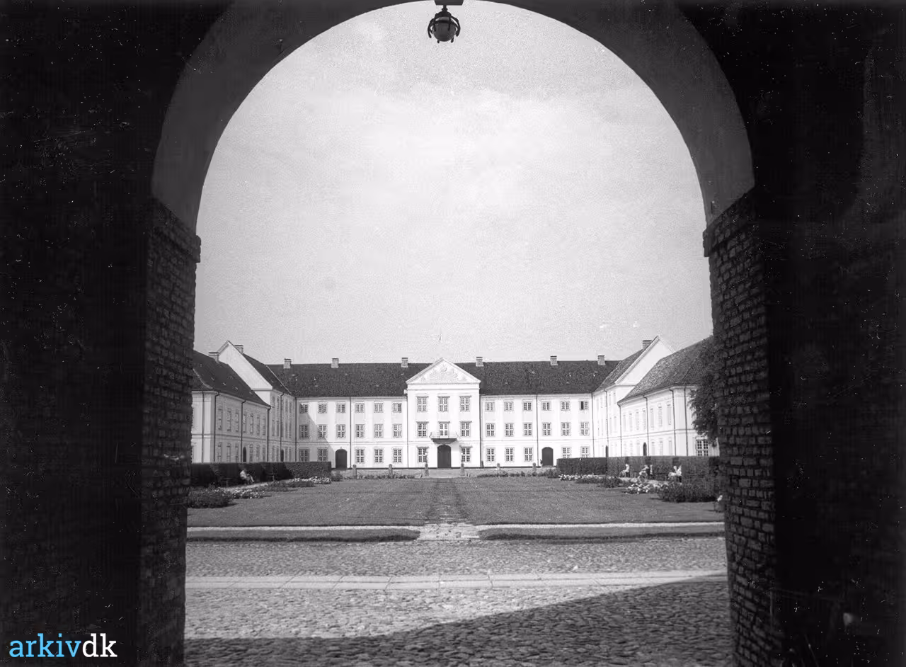 arkiv.dk | Augustenborg Slot