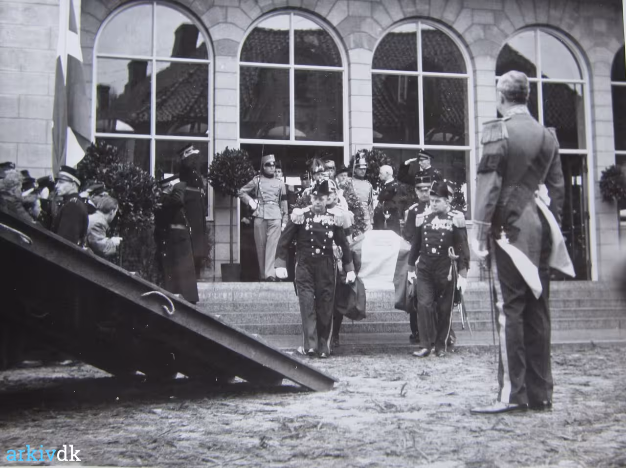 arkiv.dk | Christian den 10.'s begravelse i Roskilde.