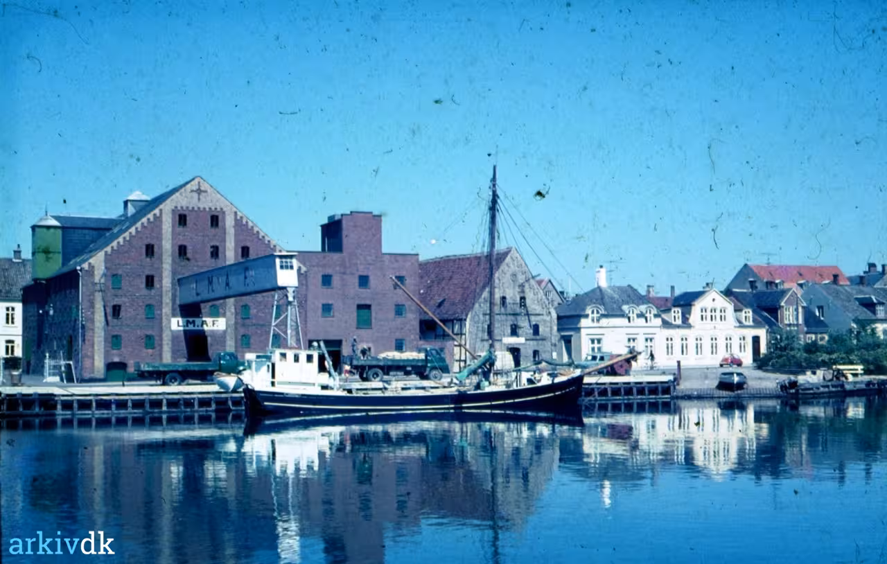 arkiv.dk | Skibe i Nakskov havn