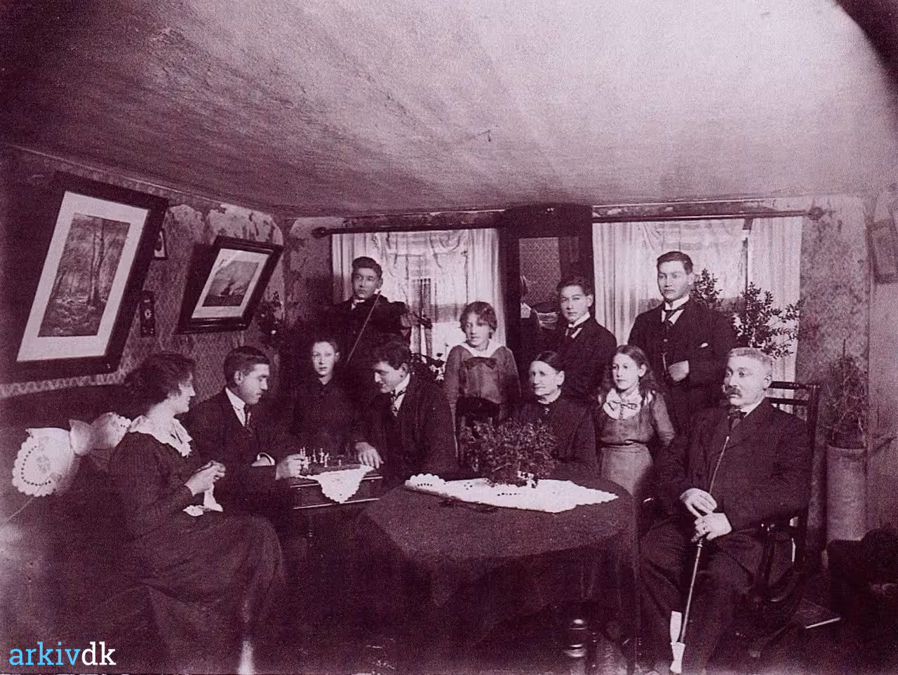 arkiv.dk | Familien Karen Marie og Anders Christensen, Stistrup Møllegaard, 9640 Farsø