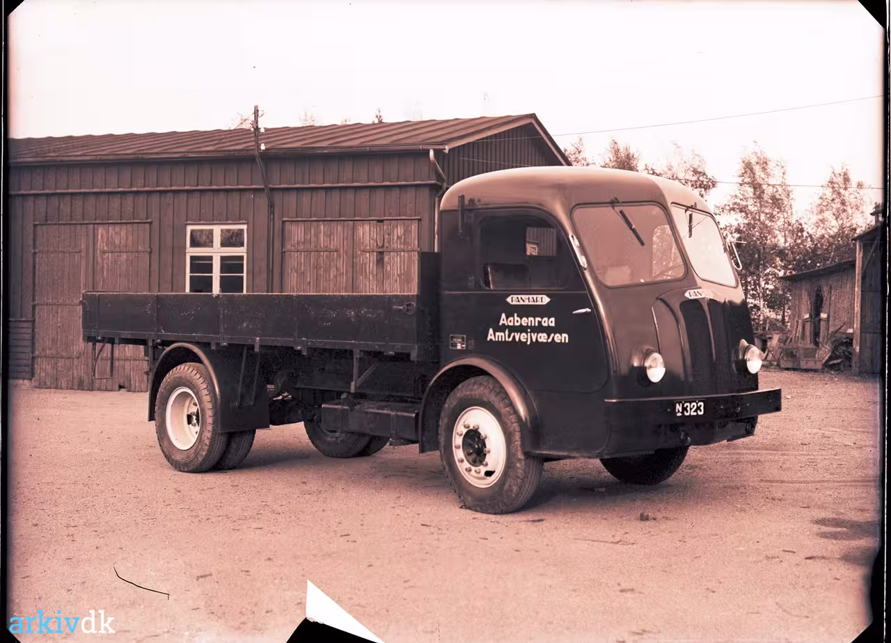 arkiv.dk | Aabenraa, lastbil fra Amtvejvæsenet