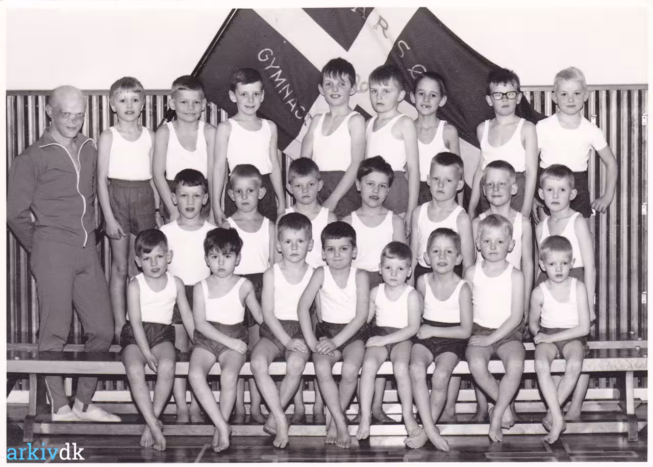 arkiv.dk | Farsø Gymnastikforening - drengehold 1968/69
